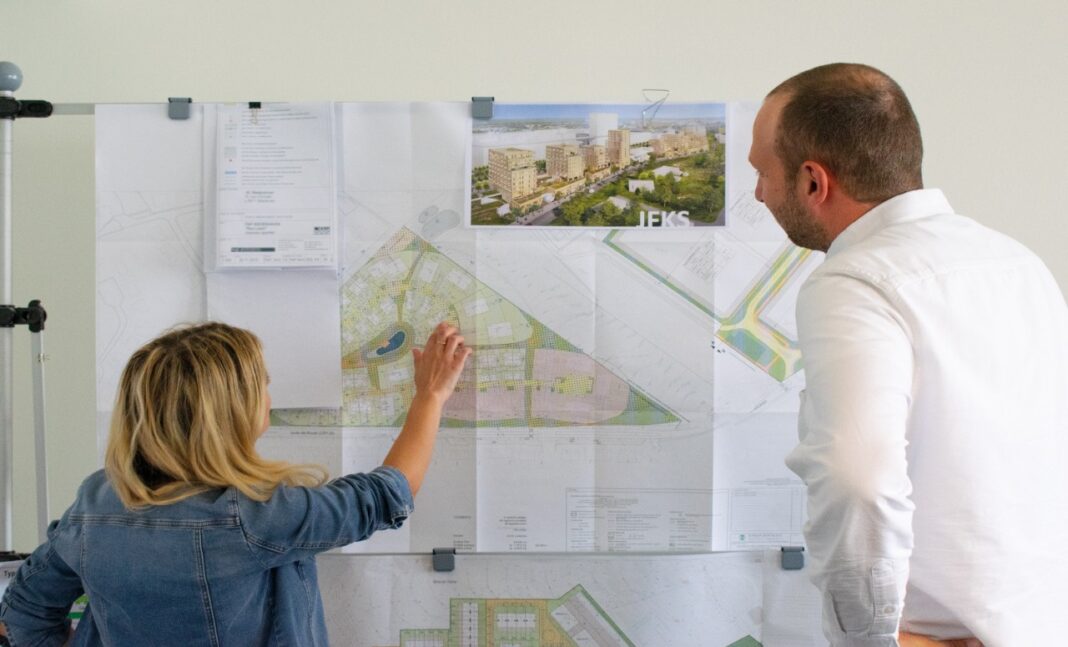 🔍 Vérifiez les Qualifications d'un Architecte en Ligne : Guide Pratique 🏗️